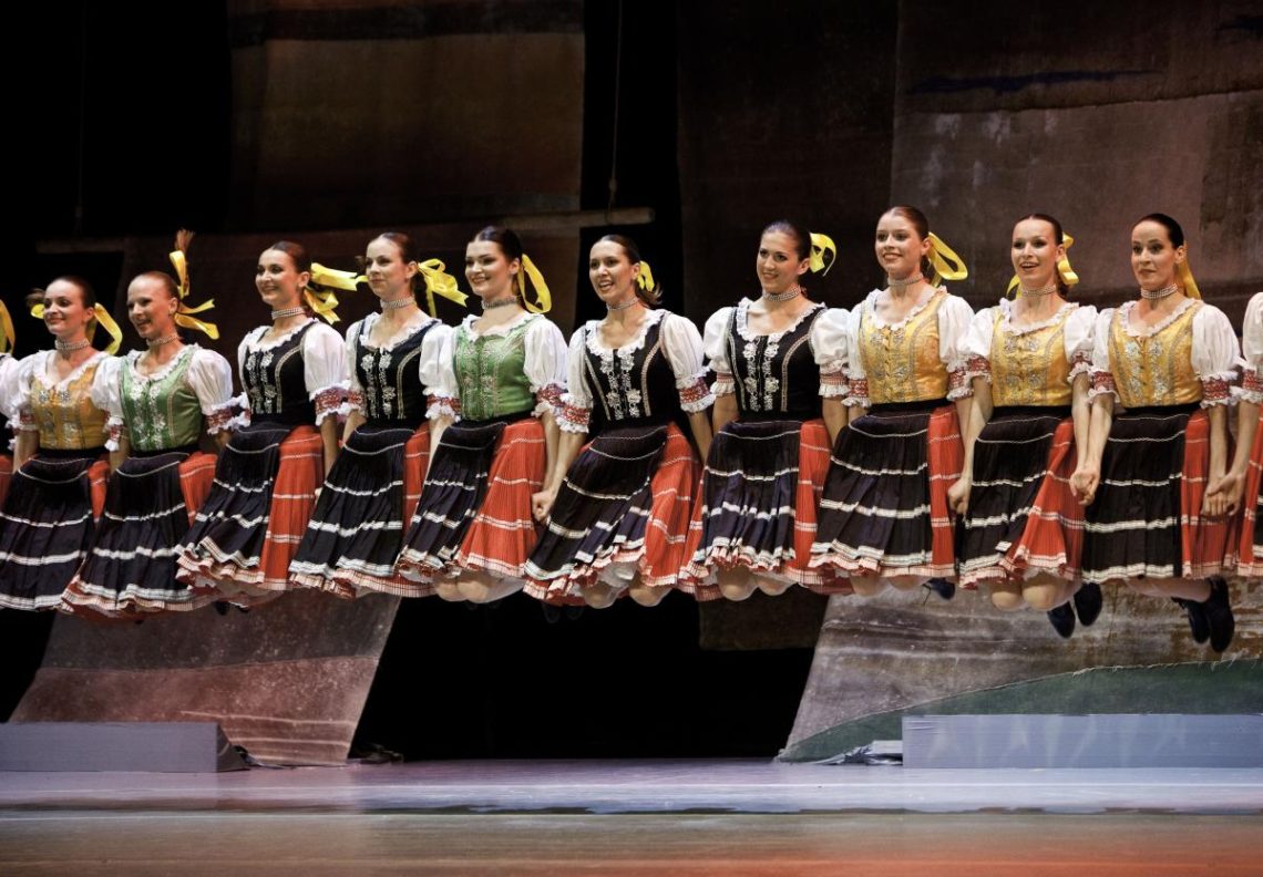 Slovak National Folklore Ballet Lúčnica brightens Sadler's Wells